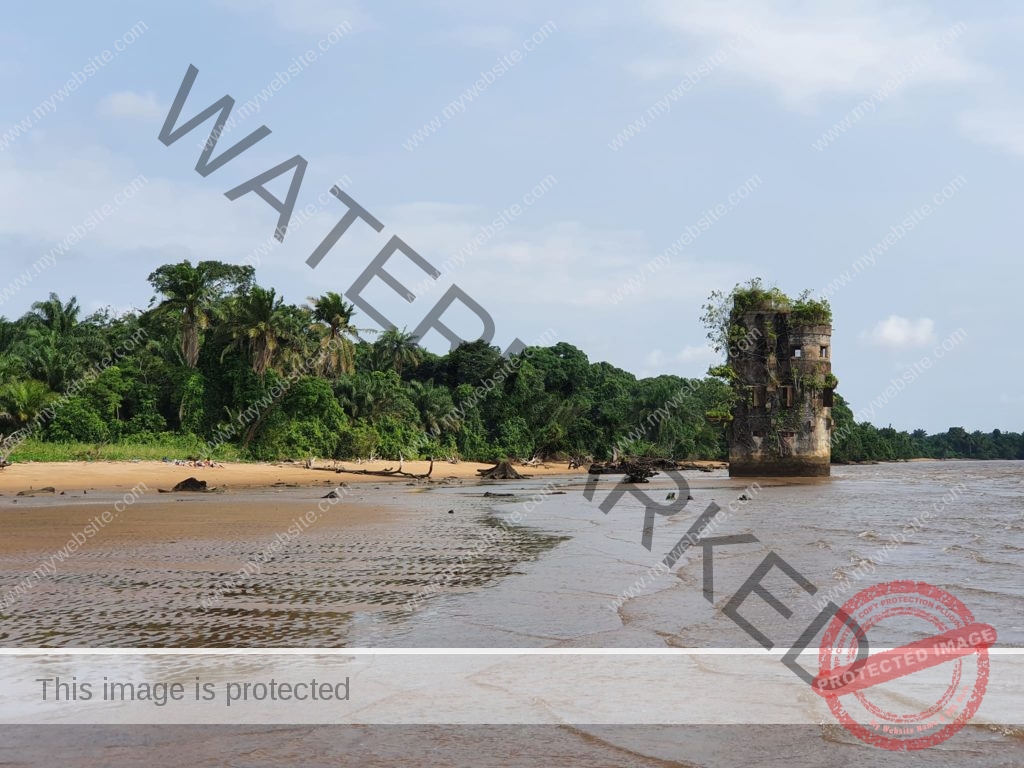 Tiki Ô Manoka, exploration de la plus grande île du Cameroun dans la ...