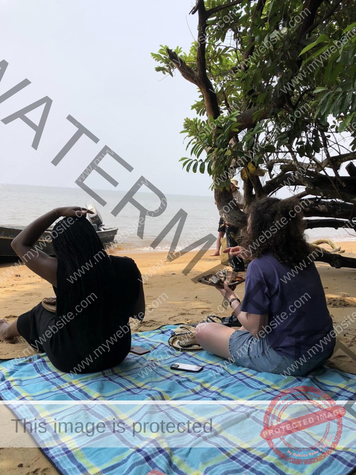 Tiki Ô Manoka, exploration de la plus grande île du Cameroun dans la ...