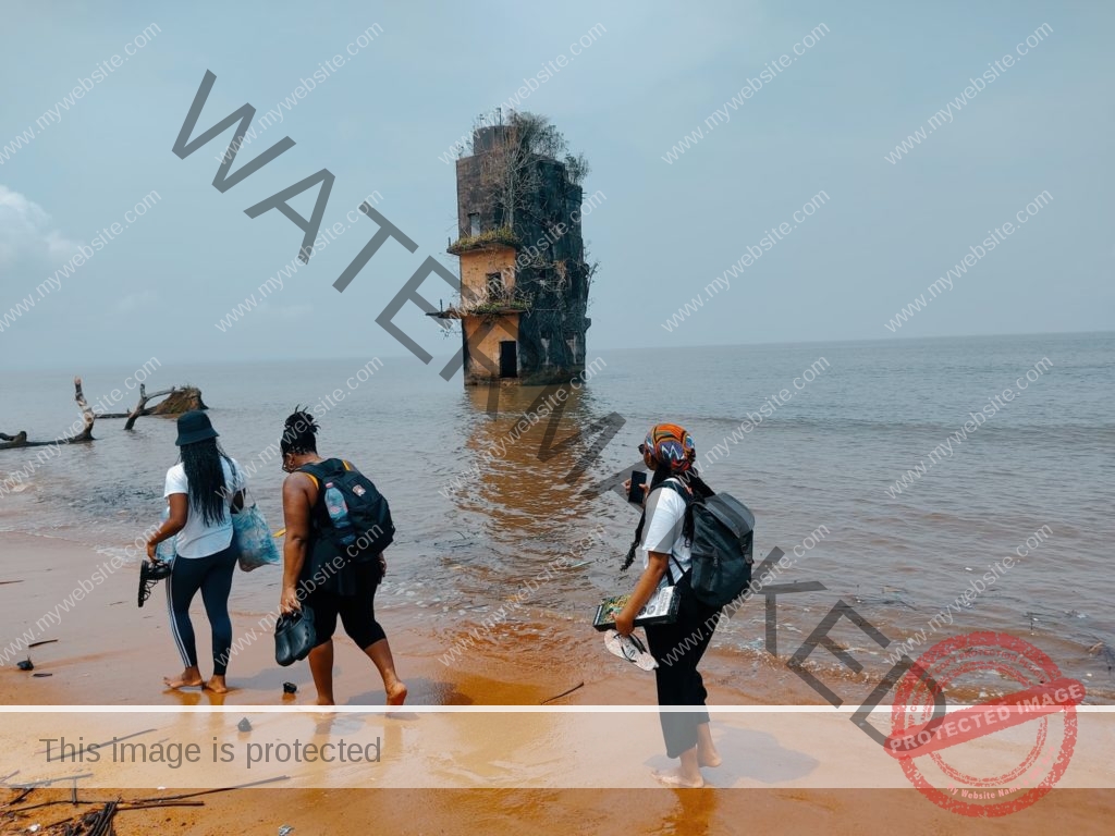 Tiki Ô Manoka, exploration de la plus grande île du Cameroun dans la ...